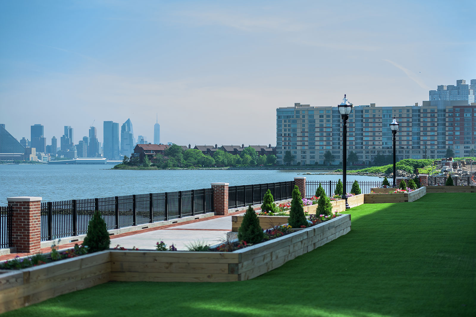 Hotel in NYC Area | Hotel in New Jersey | Courtyard Edgewater Nyc Area